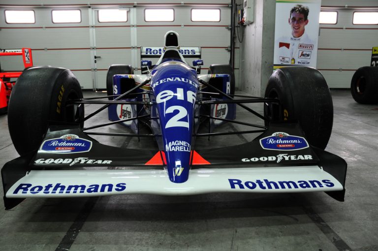 Legends of Formula 1: Ayrton Senna — Grand Prix Experience